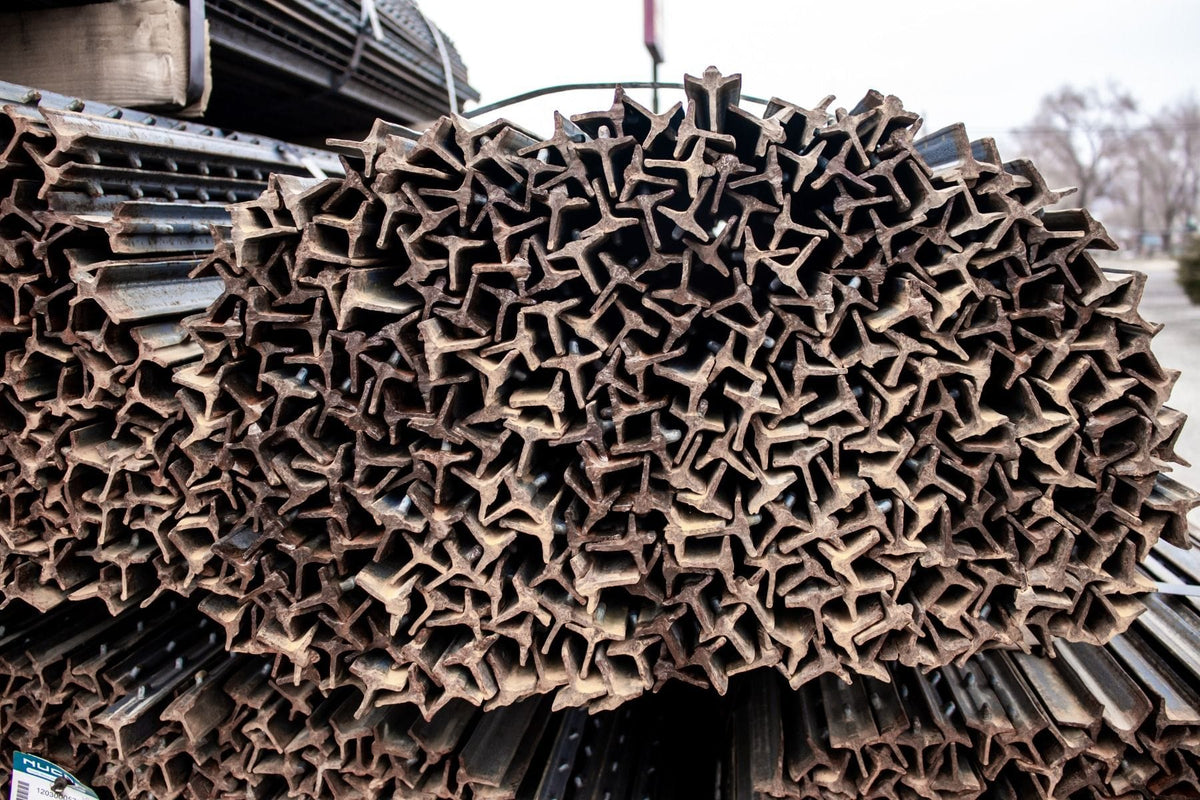 T-Posts - No Paint, No Spade — OrchardValleySupply.com